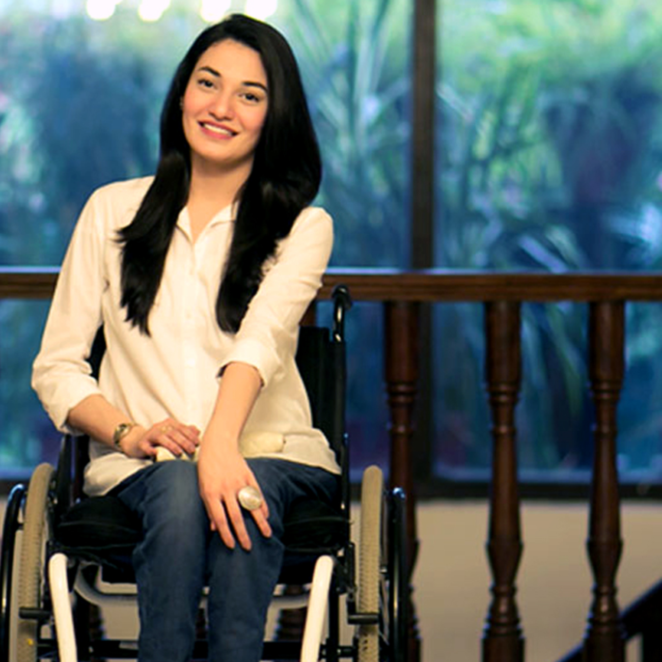 Muniba Mazari | Quotes | Life Story | Speech | Paintings